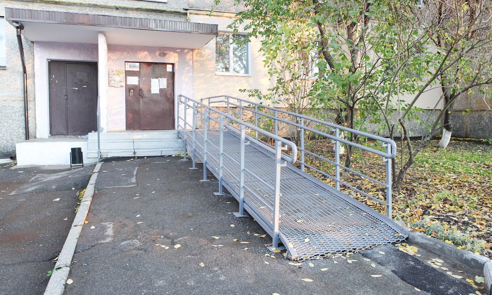 У Вінниці встановили пандуси ще біля двох багатоповерхівок - 20 хвилин ...