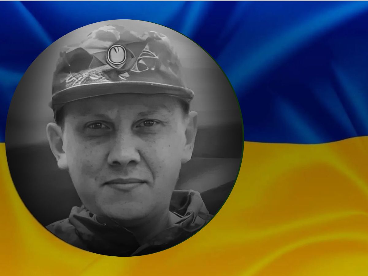 Вінниця віддає шану полеглому снайперу Володимиру Мухіну - 20 хвилин ...